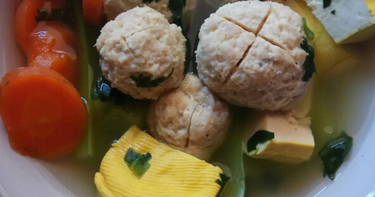 Resep Bakso ayam sehat (menu diet) oleh Made By Rianna - Cookpad