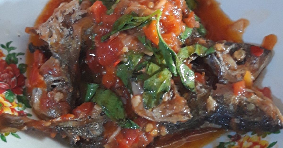 Resep Ikan Goreng Saos Kemangi oleh Dapur AqBiL - Cookpad