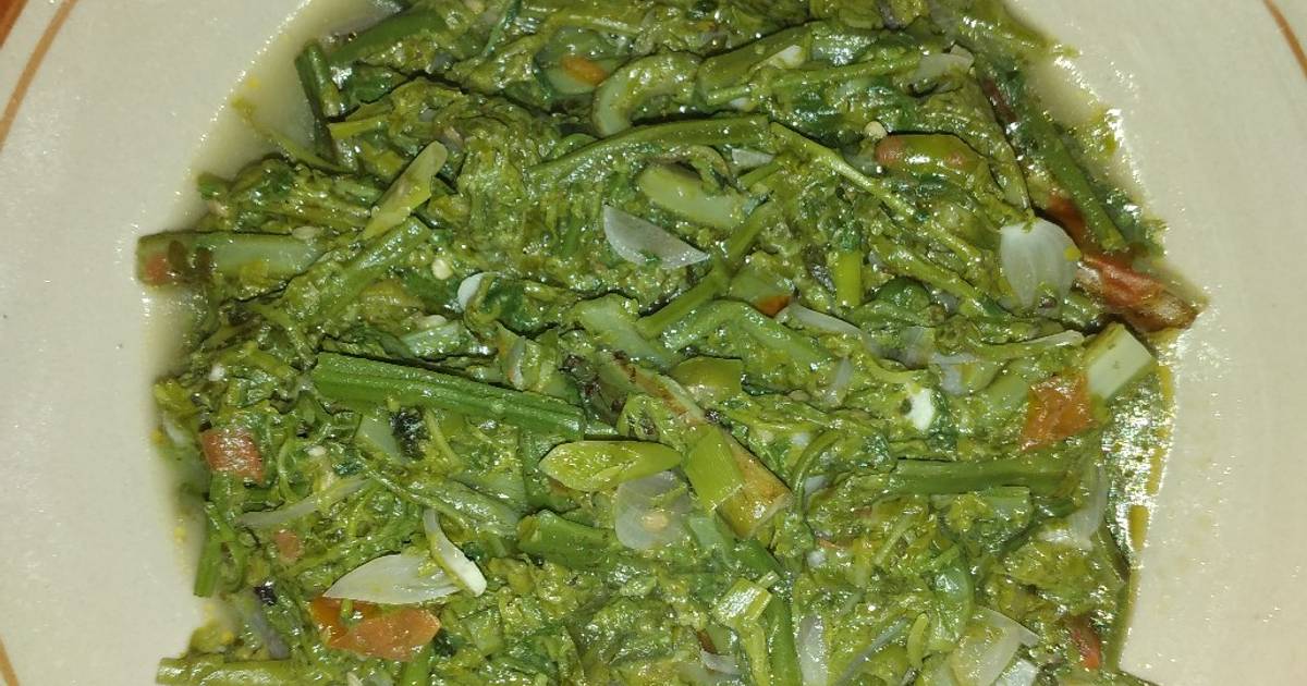 Resep Tumis sayur pakis oleh Bunda Alfan - Cookpad