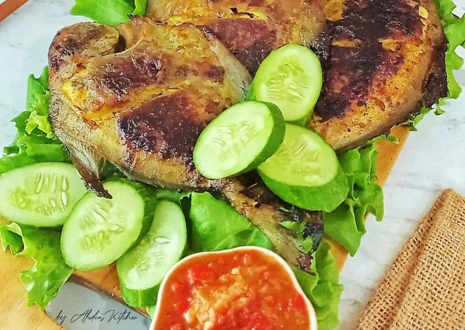 Resep Ikan Bawal Bakar Sambal Limau Kuit Oleh Vey Alodias Kitchen
