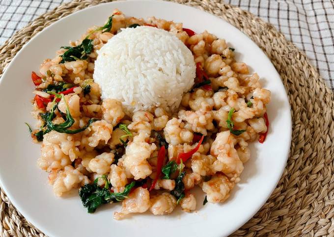 Cooking Thai 5 Minutes Recipe Spicy Shrimp “ Pad Kra Pao Goong Sub ...