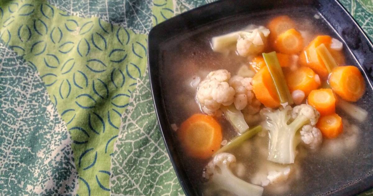 Resep Sup Kembang Kol dan Wortel oleh Iskan Detia - Cookpad