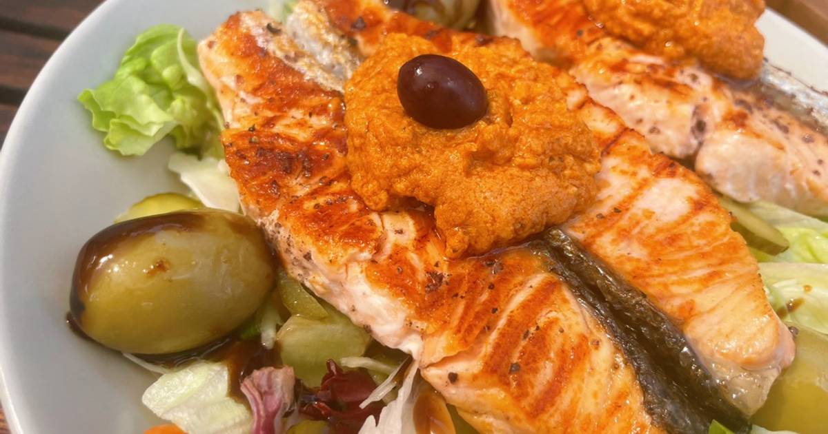 34 egyszerű és finom lazac saláta recept - Cookpad receptek