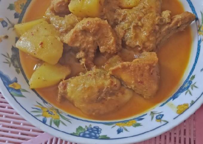 Resep Kari ayam spesial Mama ieke oleh Mama Ike - Cookpad