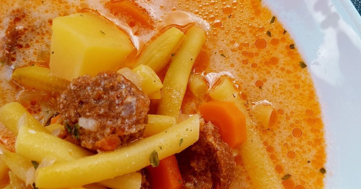 31 egyszerű és finom kolbászos bableves recept - Cookpad receptek