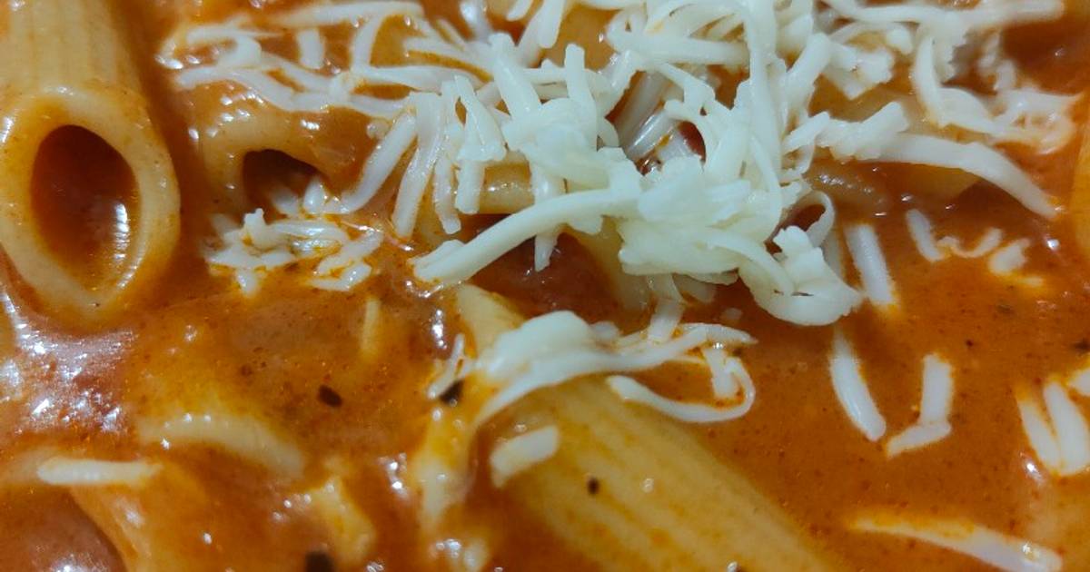 Creamy Cheesy Red Sauce Pipe Pasta Recipe by Nehal Acharya - Cookpad