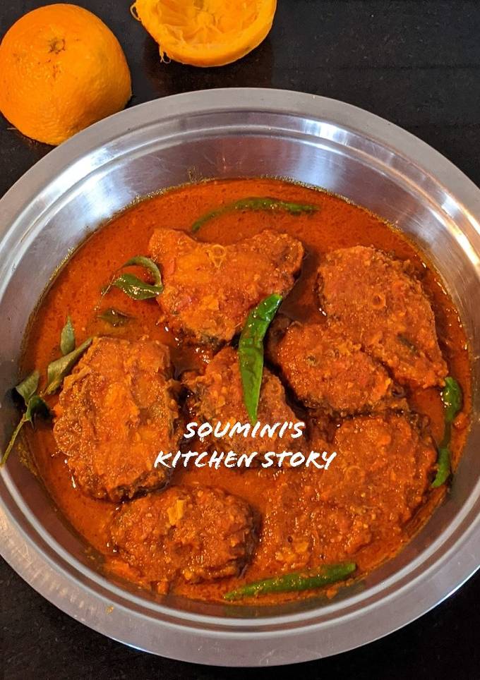 Katla Komola (Katla fish cooked in orange juice gravy) Recipe by ...