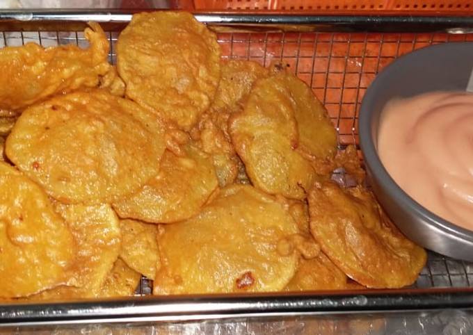 Chicken flavoured alu pakora Recipe by Naz Rais Naz Rais - Cookpad