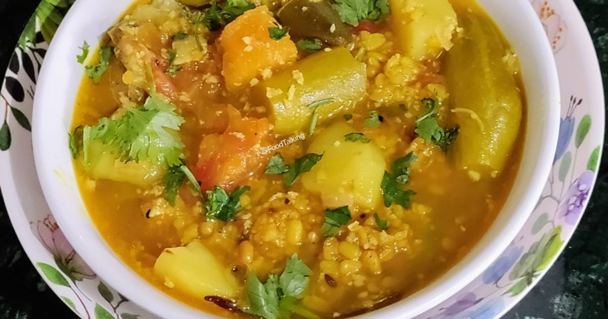 Split Lentil And Veggies Recipe by Dr.Madhumita Mishra - Cookpad