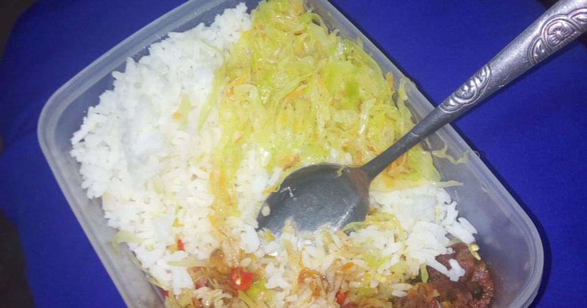Rice With Cabbage#Authors Contest# Recipe by Juliet Anyango - Cookpad