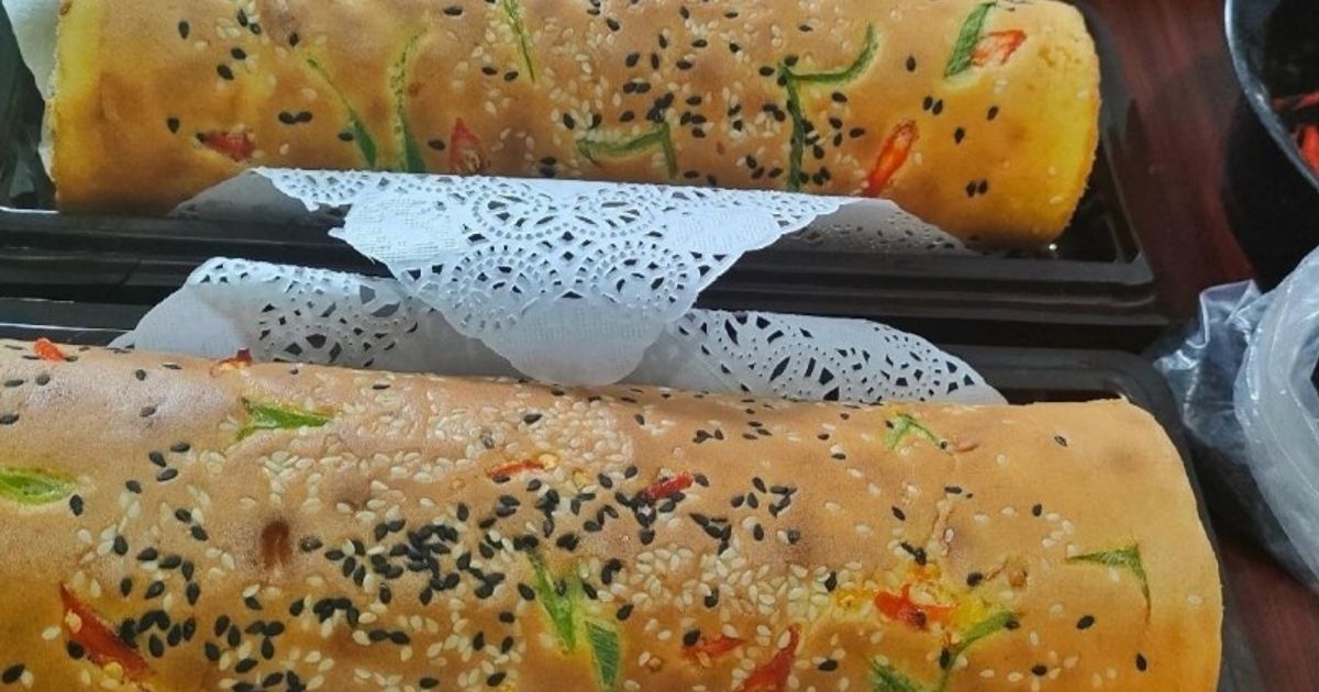Resep Roll Cake Abon oleh Erni Apriana - Cookpad