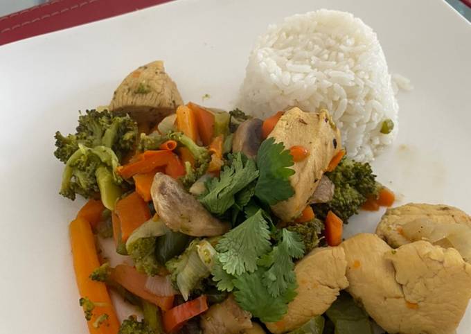 Pollo Salteado con verduras Receta de Soledad Messen- Cookpad