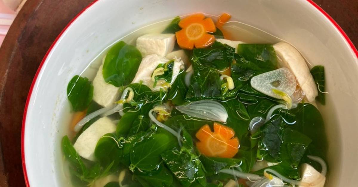 Resep Sayur Bening Daun Katuk oleh Vivi Nafidzatin Nadhor - Cookpad