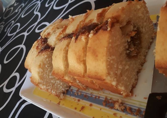 Budín con corazón de coco y dulce de leche Receta de Belu Romero- Cookpad