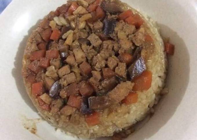 Resep Nasi Tim Ayam Jamur Praktis oleh Yulita Kitchen - Cookpad