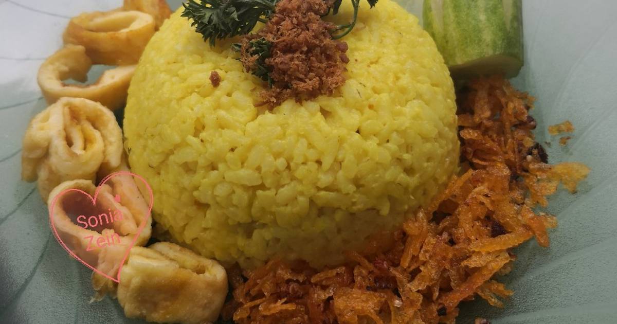 Resep Nasi Kuning Rice Cooker (nasi sisa semalam) oleh Sonia Zein - Cookpad