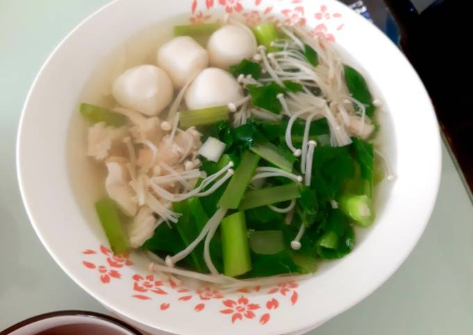 Resep Sup ikan fishball sayur(#406) oleh angel aje 💟 - Cookpad