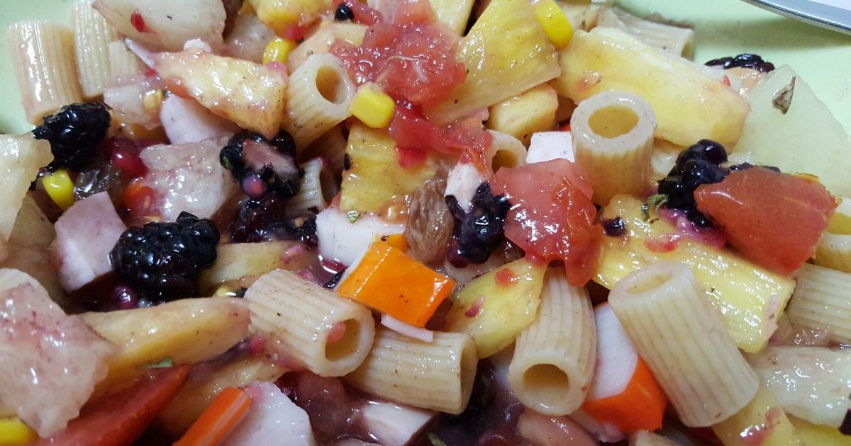 Ensalada De Pasta Veraniega Con Piña, Melón, Tomate, Tronquitos, Pavo Y Moras Receta de Sergio C ...