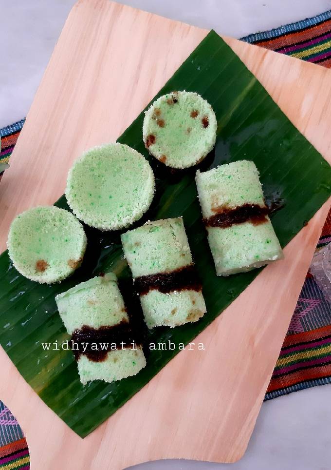Resep Kue Putu Bambu oleh Widhyawati Ambara - Cookpad