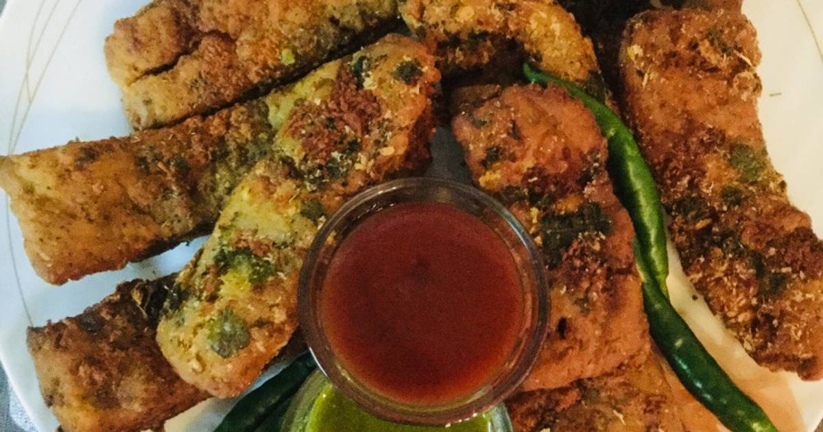 Fried Cheese-Garlic Bread Recipe by Sadhana Mohindra - Cookpad