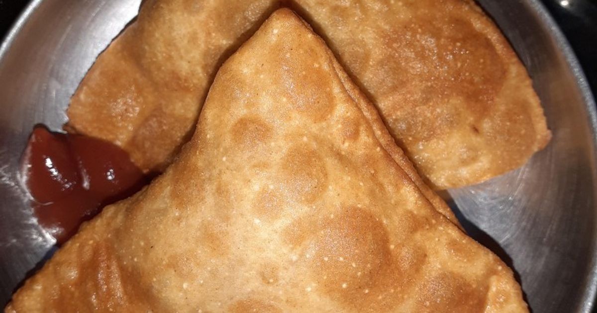 Pizza Samosas Recipe by Rukmini Manoj - Cookpad