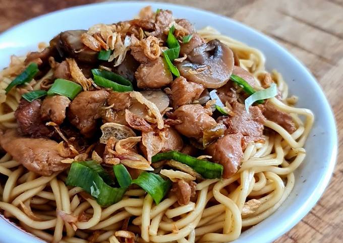Resep Mie Yamin Ayam Jamur oleh Lin_Fangfei - Cookpad