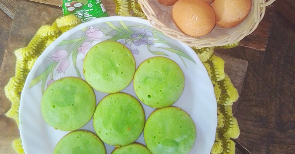 Resep Bolu Mini Pandan Panggang Empuk Lembut Cetakan Kue Lumpur oleh ...