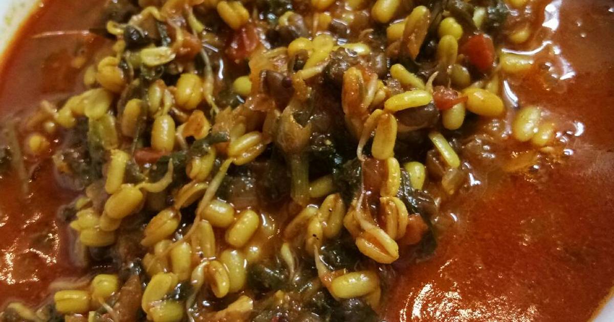 Sprouted Moong masala Recipe by Sneha Lad - Cookpad