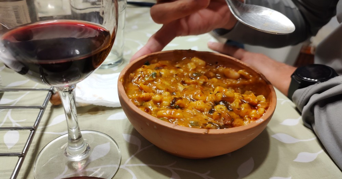 Locro Salteño (En Olla De Barro) Receta de Mariano Fernández