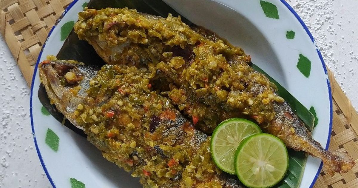 Resep Ikan Kembung Cabe Ijo oleh Saomi Mayhai - Cookpad