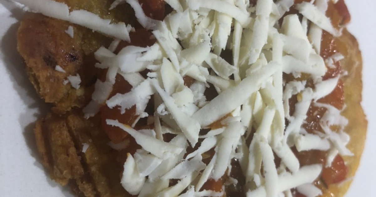 Patacones Con Hogao Y Queso Costeño Rallado Receta de Gloria Camargo ...