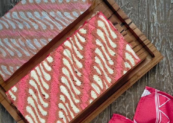 Resep Red Velvet Batik Cake oleh irani nara - Cookpad