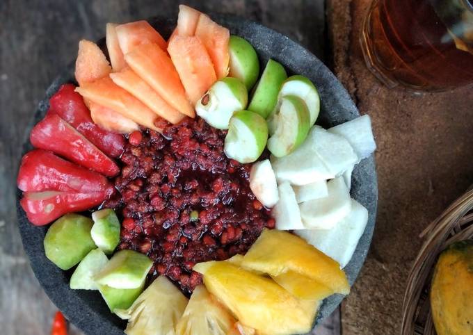 Resep Rujak Coel sambal huni/buni oleh Nur Baeti - Cookpad
