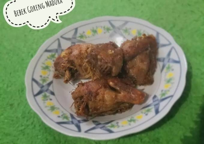 Resep Bebek Goreng Ungkep Madura oleh Karlina.Kitchen - Cookpad