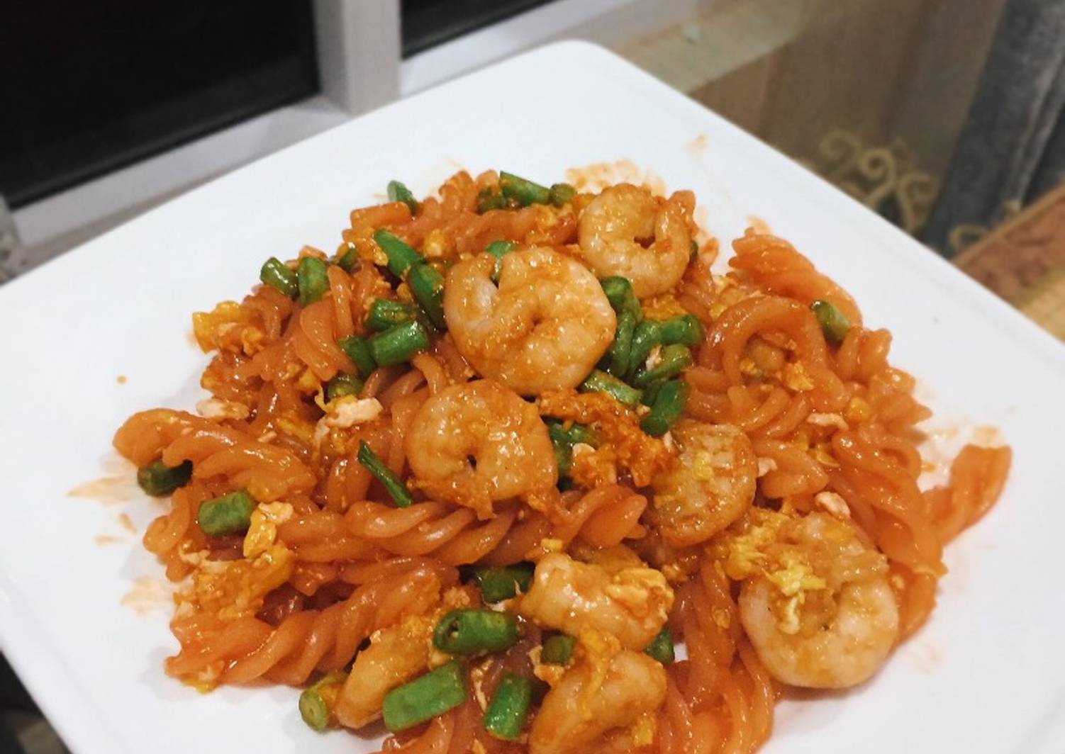 Cách Làm Món Nui xào tôm của Hoàng Quý - Cookpad