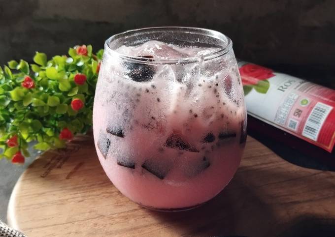 Resep Es Yakult Cincau Sirup Rose oleh Widjie Astuti - Cookpad