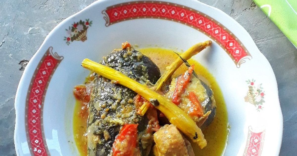 Resep Lele Bumbu Kuning oleh Atik Rusmiyati - Cookpad