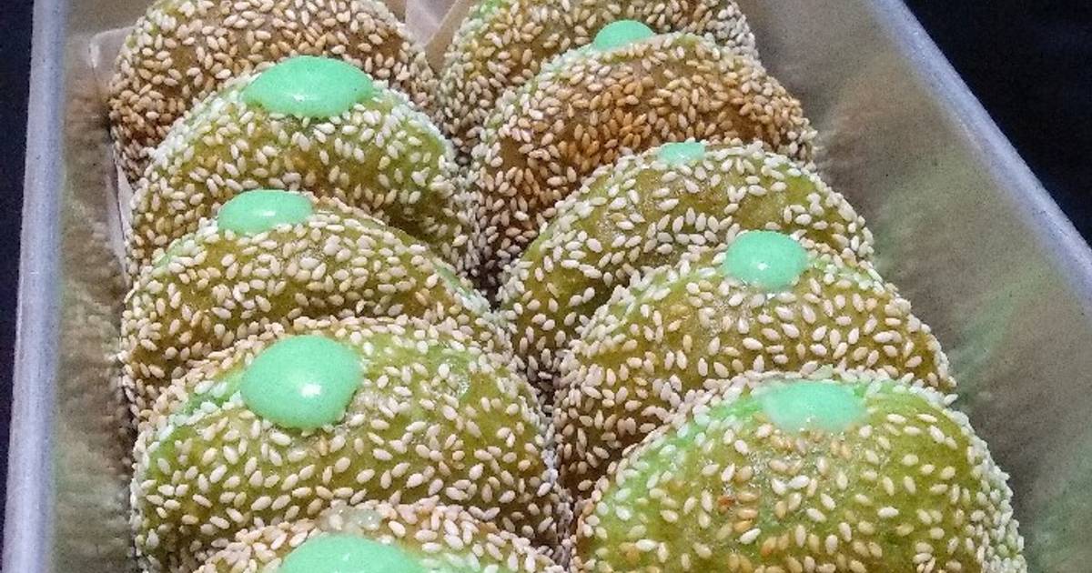 Resep Roti Goreng Wijen vla Pandan Keju oleh Dapur A4 💕 - Cookpad Resep Roti Goreng Wijen vla Pandan Keju oleh Dapur A4 💕 - Cookpad