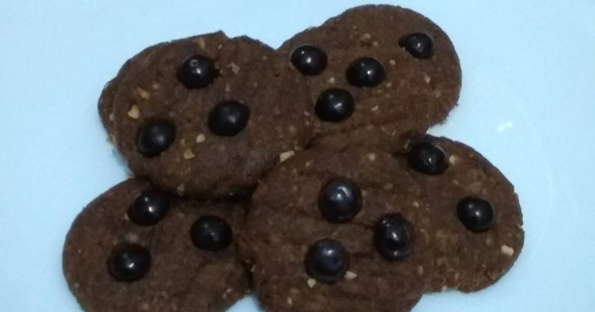 Resep Crispy choconut cookies oleh Fuah Mamakiya - Cookpad