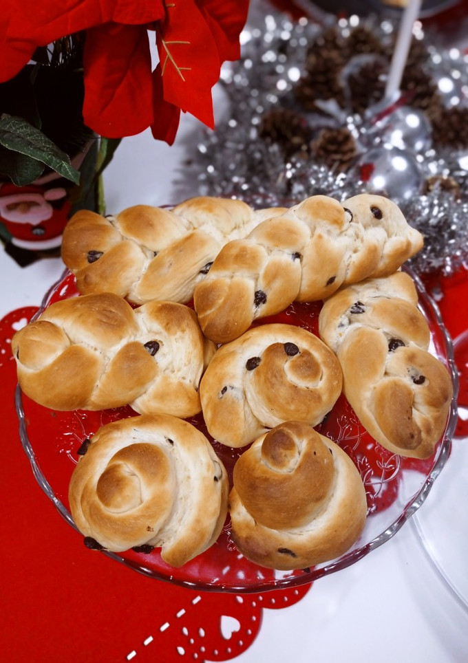 Trenzas Y Caracolas De Pan Dulce Con Pepitas De Chocolate 🎄 Receta de ...