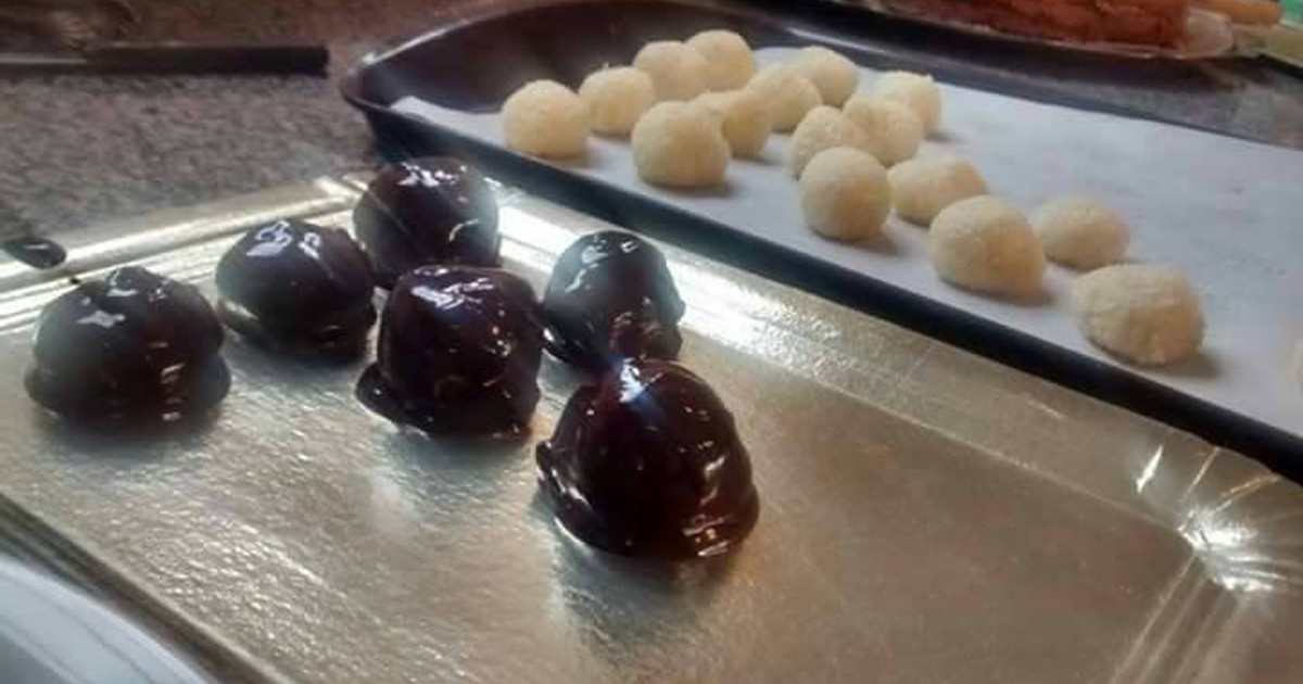 Bombones De Coco Receta de Manuela Farré Abelenda- Cookpad