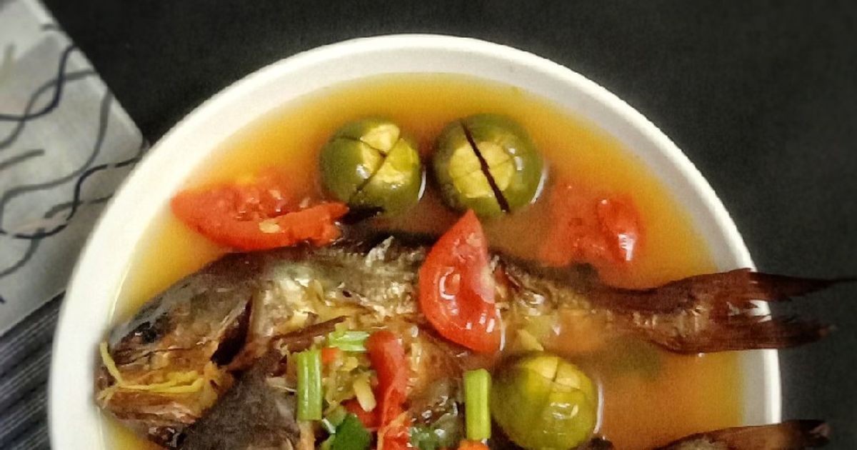 Resep Pindang Ikan Salai (Ikan Asap) oleh Adelia Firdaus - Cookpad