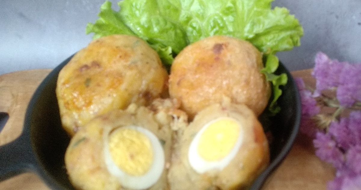 Resep Perkedel Kentang Telur Puyuh oleh Titisari Lesanpura - Cookpad