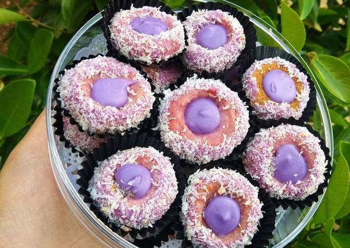 Resep Taro coconut cookies oleh yunita pramesty - Cookpad