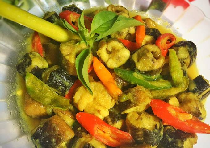 Resep Belut Bumbu Kuning oleh Dapur ala mama jasmine - Cookpad