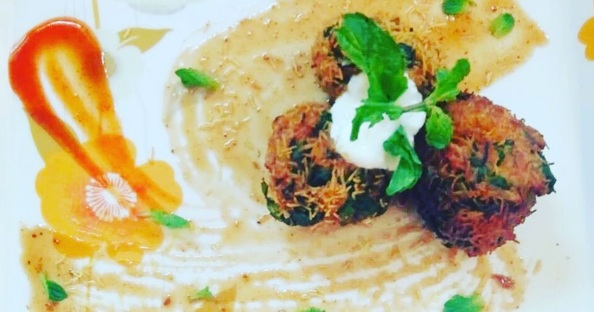 Leftover Biryani Spinach Cheesy Bom Recipe by Arachana Suraj Khandelwal ...