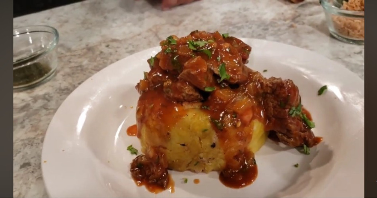 Mofongo Relleno De Churrasco Al Estilo De Puerto Rico Receta de Chef ...