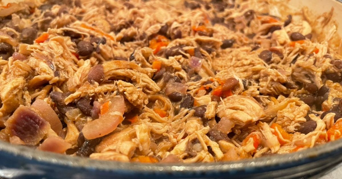 Cowboy Pulled Chicken And Black Bean Hotpot Recipe by Miles - Cookpad