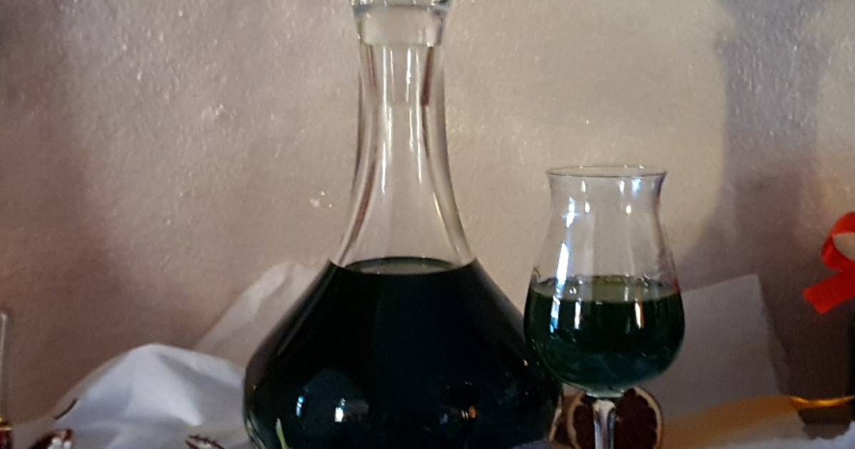 Ricetta Grappa All'alloro Digestiva di Anna Vella - Cookpad