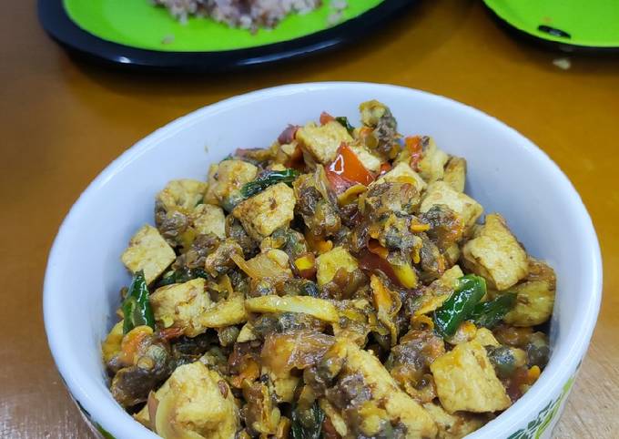 Resep Tumis Kerang Kupas & Tahu oleh Wardania - Cookpad